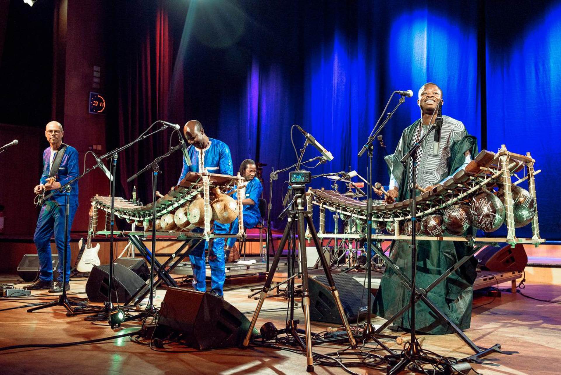 Bil Aka Kora, Band and Mamadou Diabate, Percussion Mania